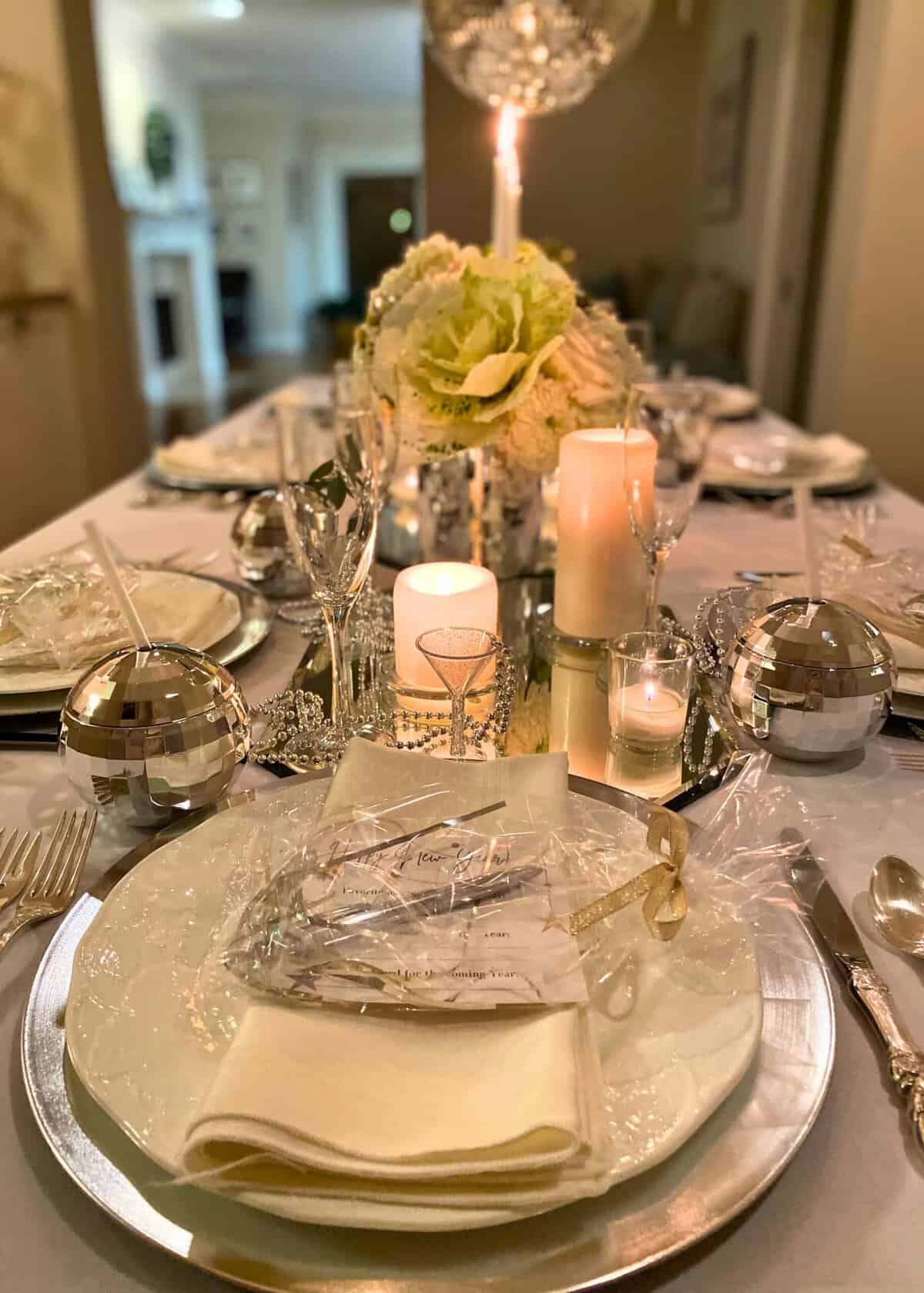 New Year's Party Decor that's Festive & FUN | - Fun with Fun-Size
