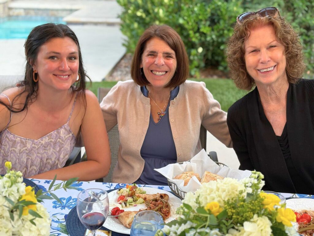 Mediterranean Summer Tablescape Ideas for a Casual Outdoor Gathering ...